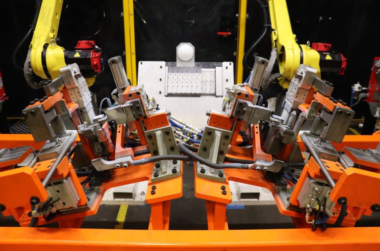 Custom Robotic Weld Cells | Tennessee Tool & Engineering